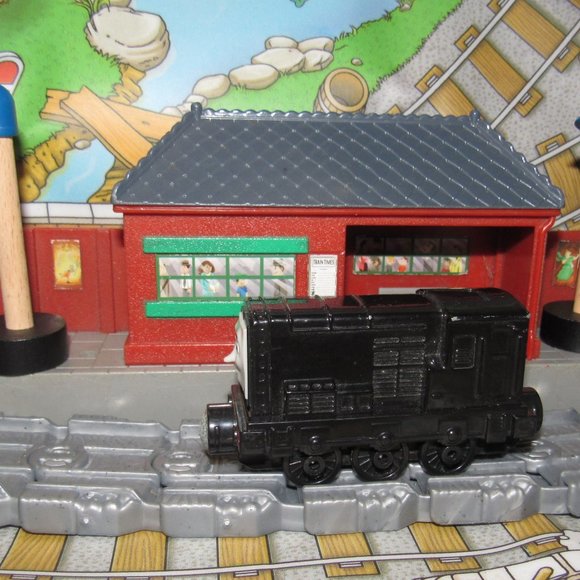 Thomas & Friends | Toys | Thomas Take Along And Play Diecast Train ...